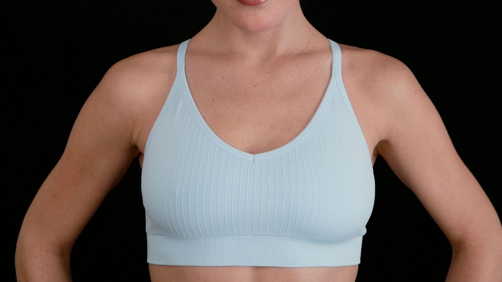 Wearing a Sports Bra Every Day – Are Sports Bras Good For You ...